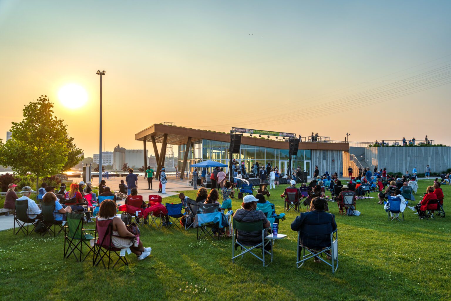 Outdoor Music Events in Toledo: Concerts & Venues